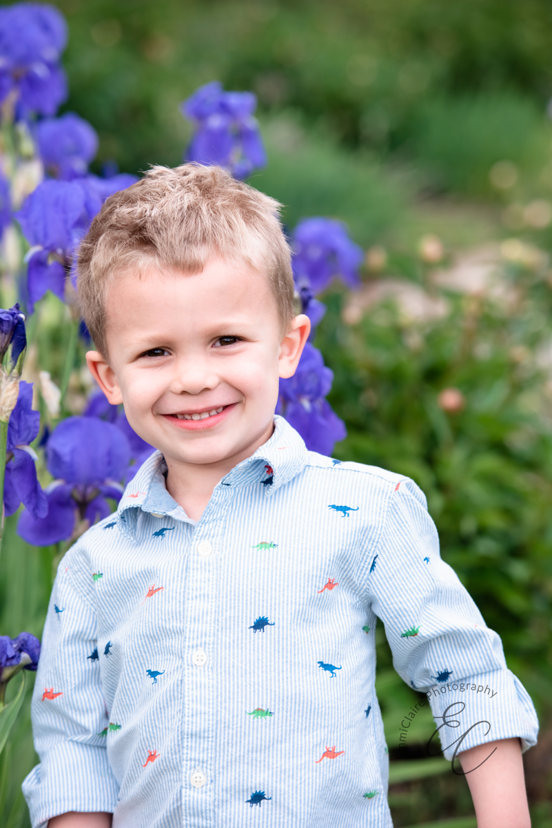 Edgar Family Portrait Session | emmiclaire.com