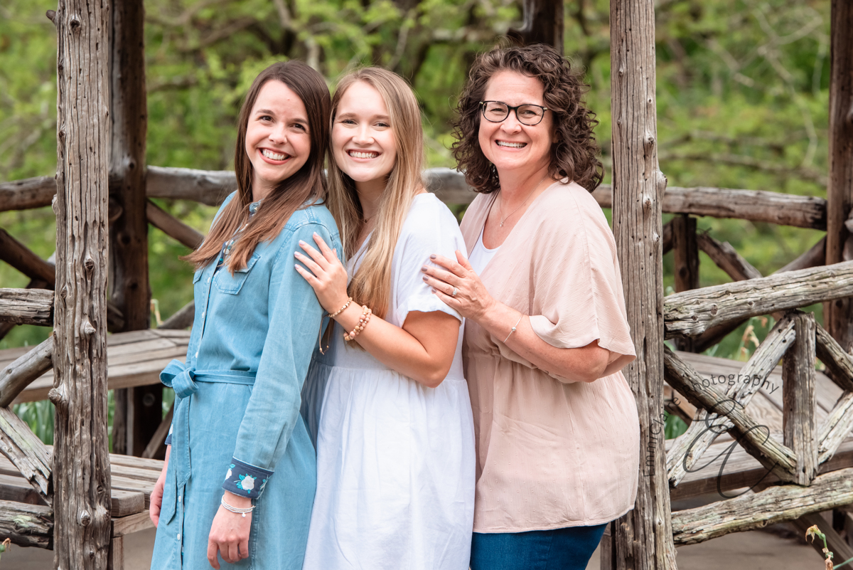 Edgar Family Portrait Session | emmiclaire.com