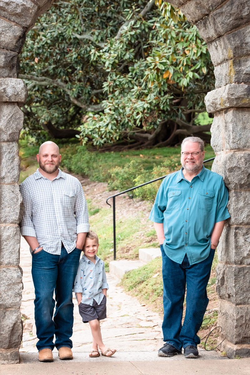 Edgar Family Portrait Session | emmiclaire.com