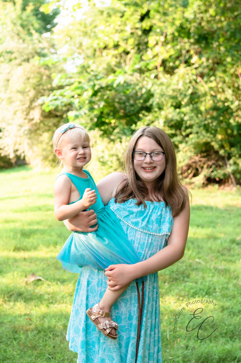 A Large Family Portrait Session with the Holyers | emmiclaire.com